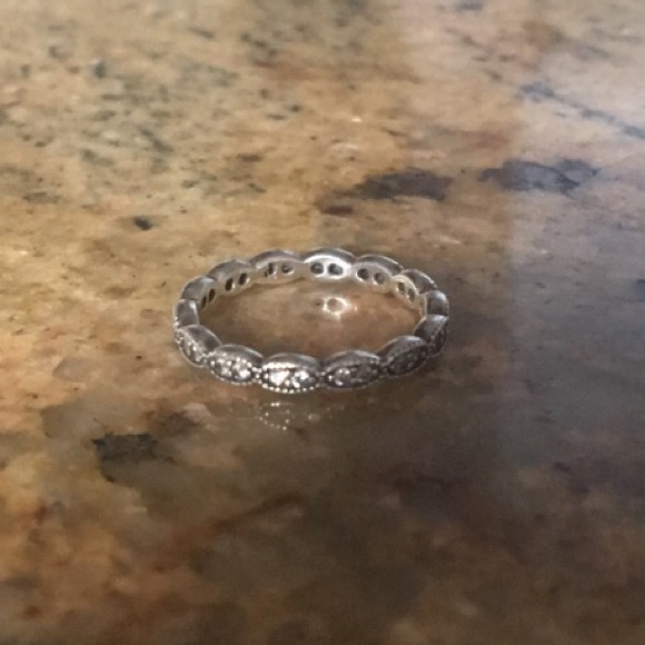 Pandora | Jewelry | Pandora Sparking Leaves Ring | Poshmark